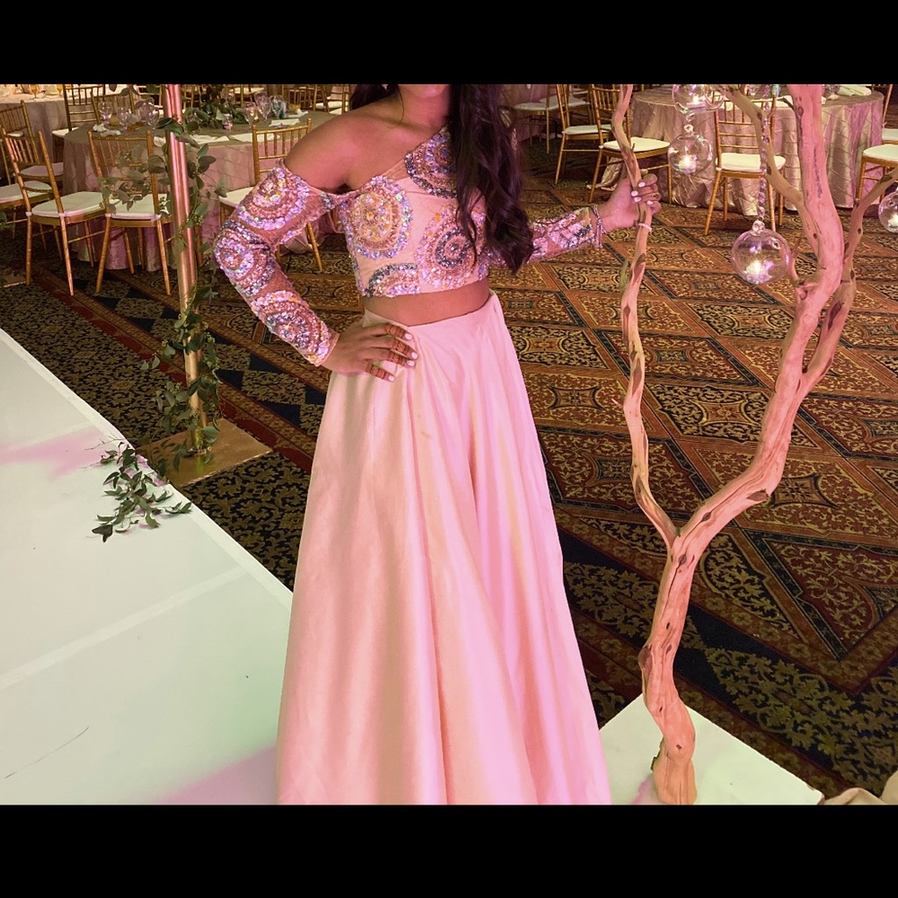 2 Piece Indian Wedding/Party/Prom Outfit. - Gem